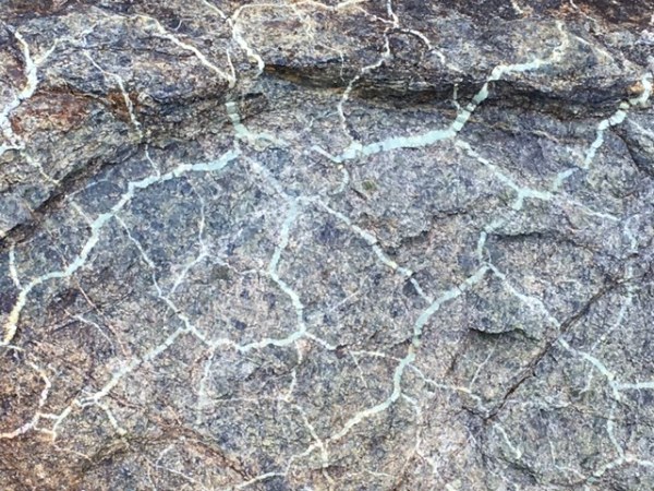 Serpentinite in California – Cal Geographic
